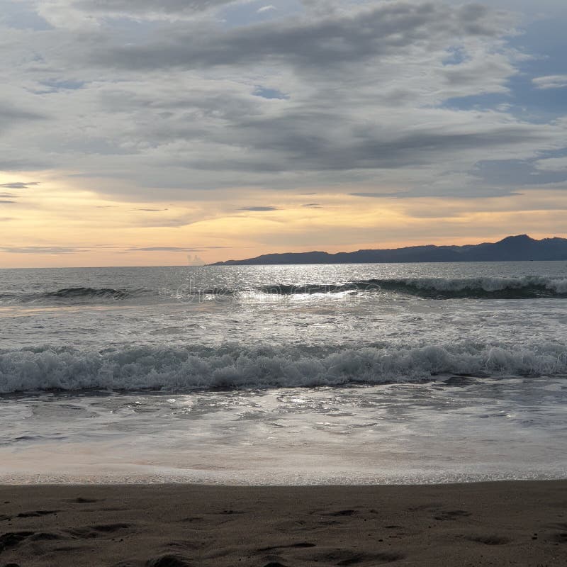 1:1 beach half sunset stock image. Image of sunset, quotes - 222576583