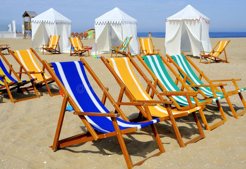 Classic Old Fashioned Beach Huts Stock Photos - Free & Royalty-Free ...
