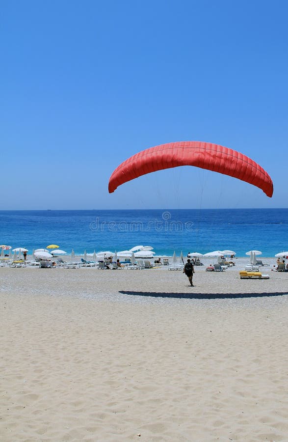 Beach Paragliding Pilots Who Practice Stock Image - Image of airplane ...
