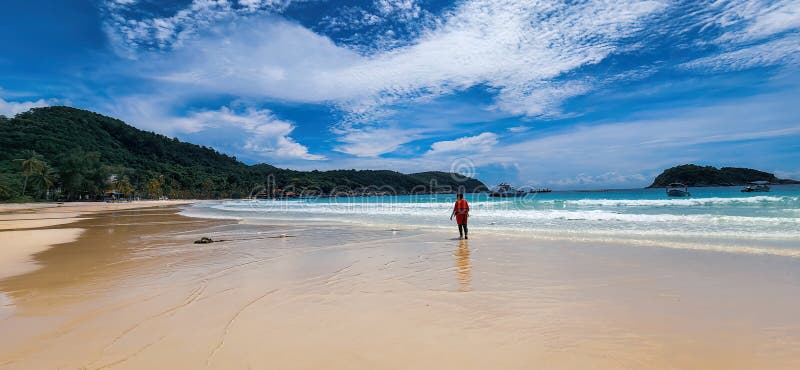 Beach Scene in a Sunny Day. Coming Back from Snorkeling Editorial Stock ...