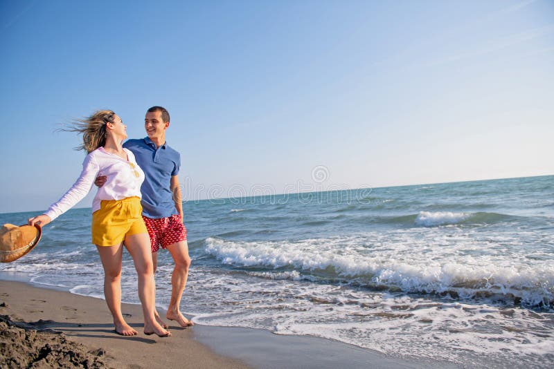 Beach of Summer Time and Two Lovers Stock Image - Image of fashion, hands: 122348315
