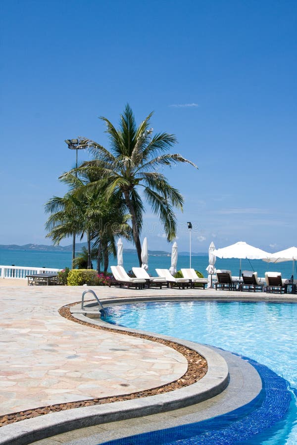 Beach on a sunny day. stock image. Image of coastline - 11505597