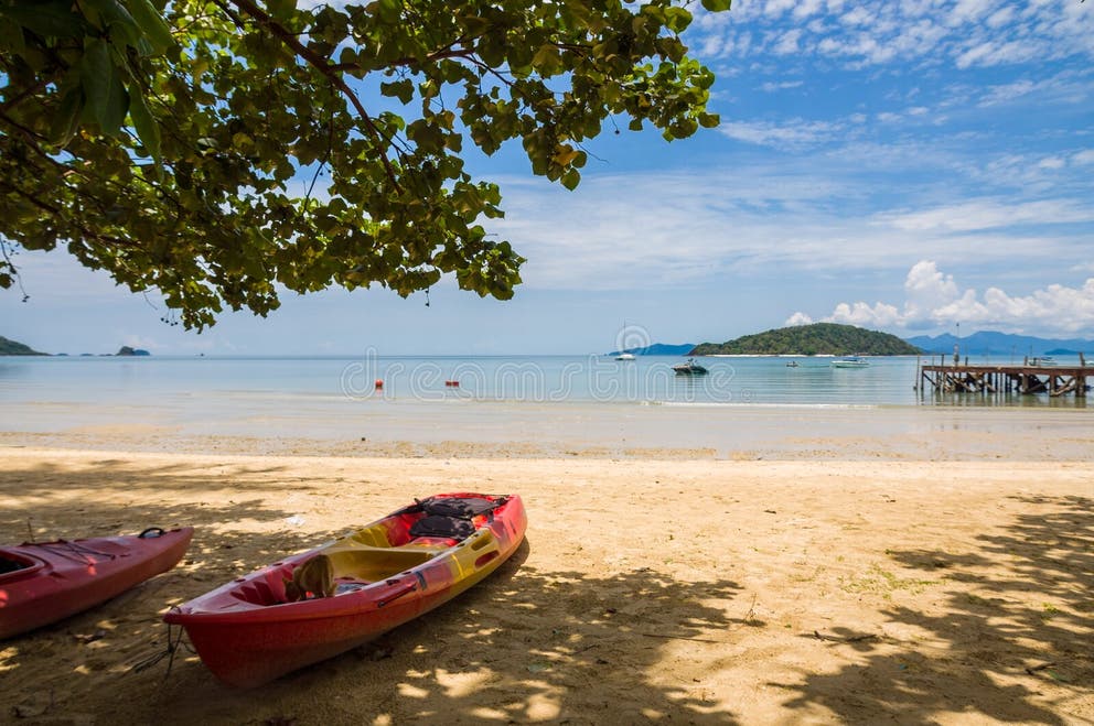 Beach stock image. Image of daylight, peaceful, coastal - 40313653