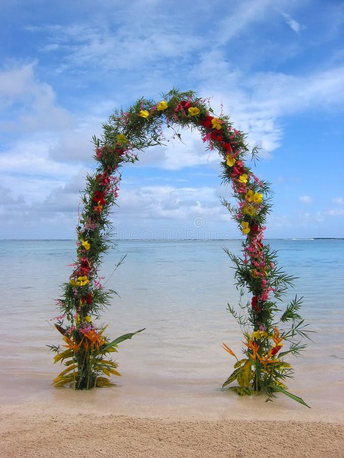 Beach wedding arch or gate stock image. Image of lagoon - 48521149
