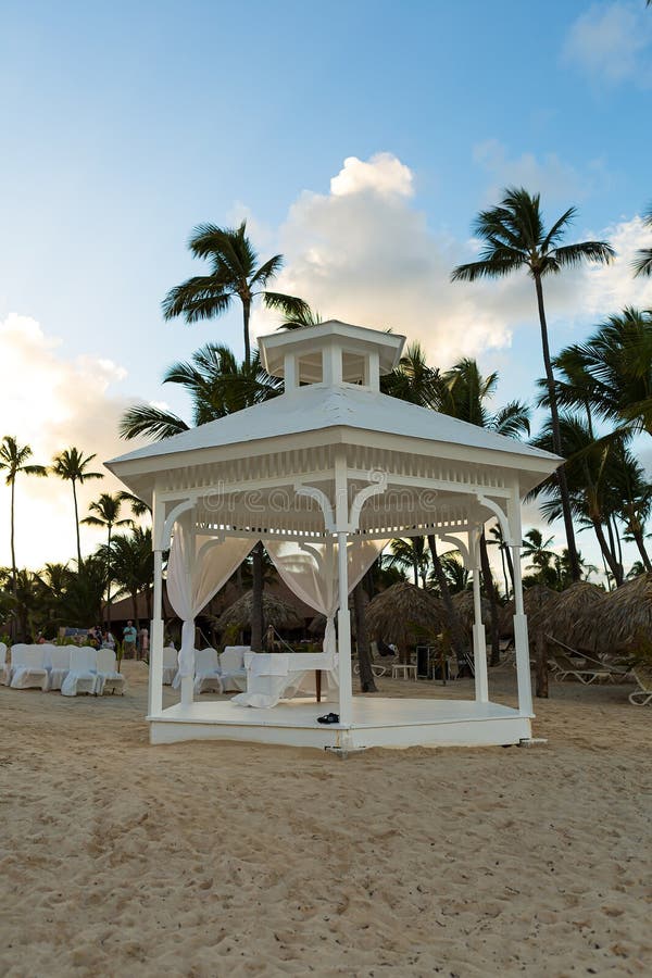 Beach Wedding Background Over the Sea.Wedding Archway. Wedding at Sea ...