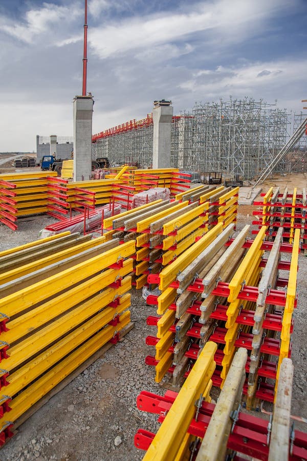 Beam Transom System and Scaffolding Stock Image - Image of elevator ...