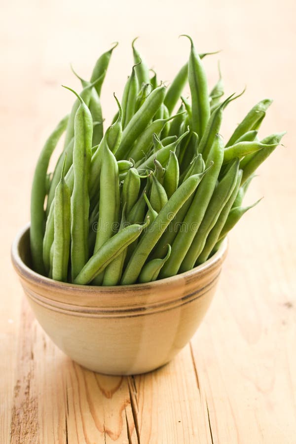 Green bean pod on plate stock image. Image of antioxidant - 17361247