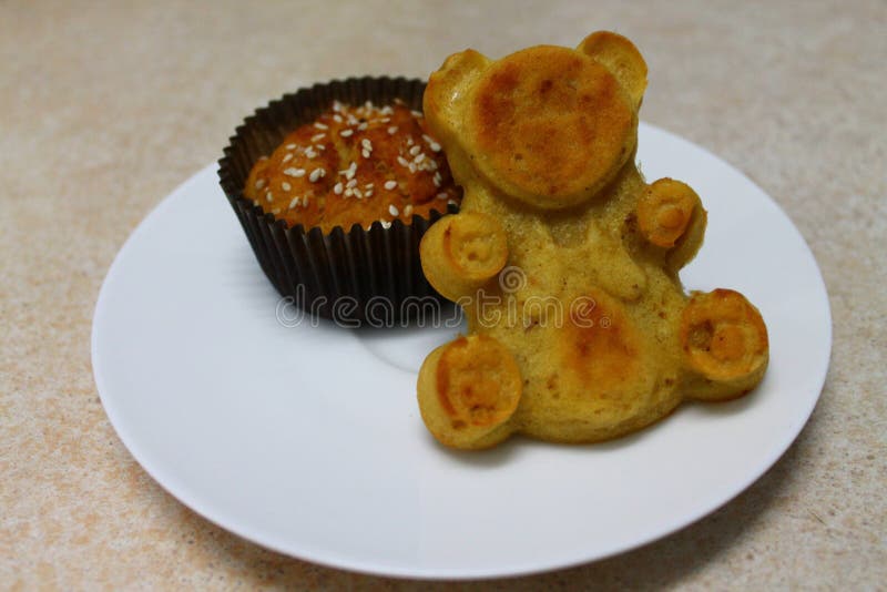 Bear-shaped cookies stock image. Image of bakery, muffin - 210293193