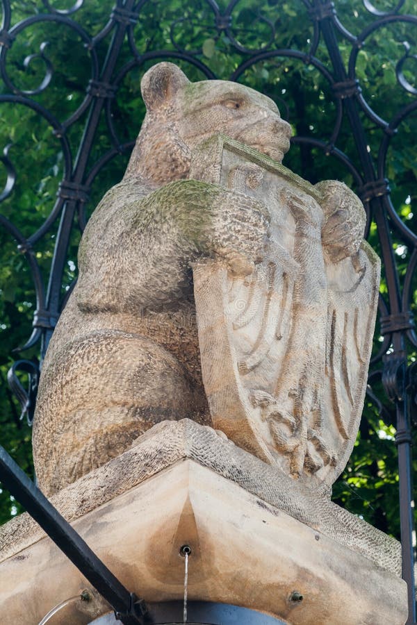 Bear with Shield Berlin stock image. Image of shield - 34908713