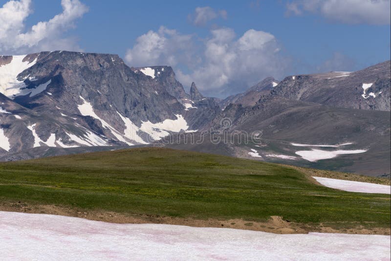 The Beartooth Peak stock photo. Image of snow, peak - 122552304