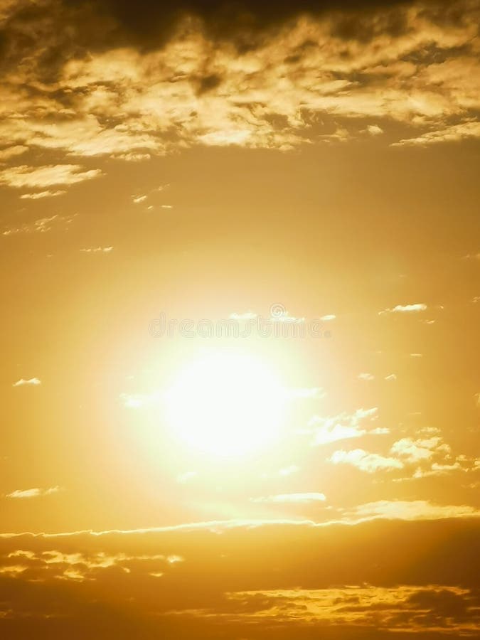 Beaterful Sunset, Cloud Scape Stock Photo - Image of sunlight ...