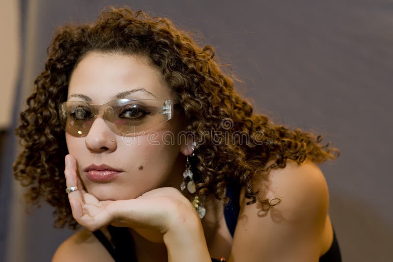 Beauté arabe image stock. Image du femme, beau, frais - 16481213