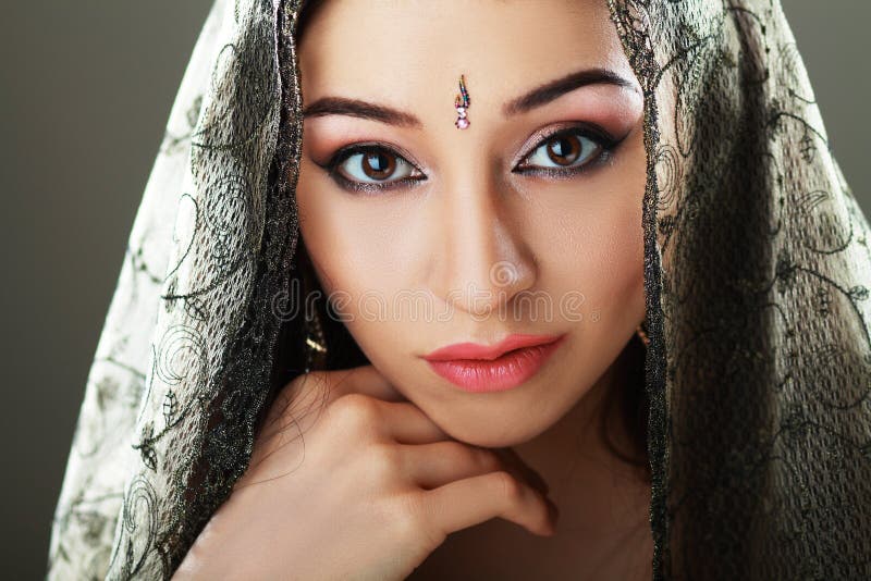 Beauté indienne photo stock. Image du inde, culture, asiatique - 48800424