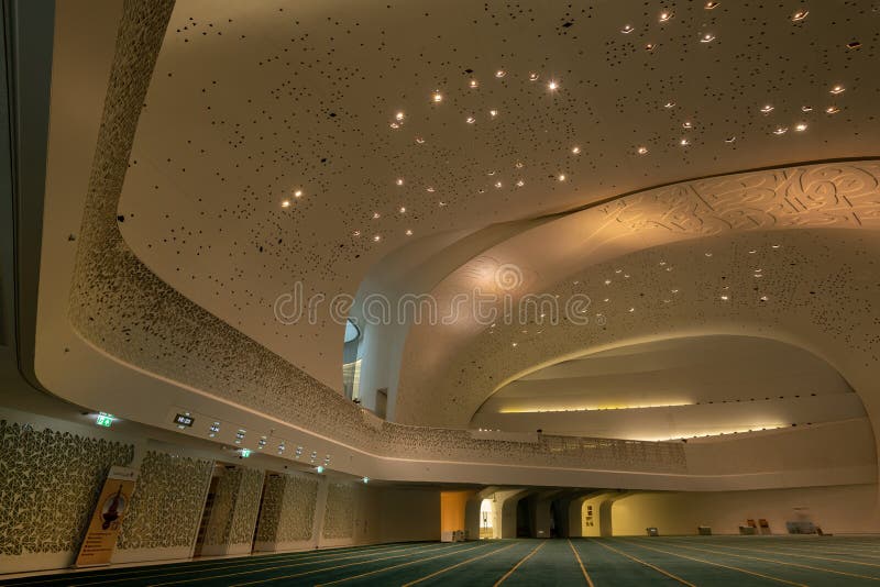 231 Mosque Interior Doha Qatar Stock Photos - Free & Royalty-Free Stock ...