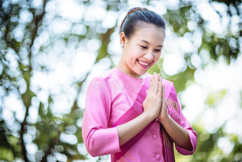 Beautiful Asian Woman with Welcome Expression. Stock Photo - Image of ...