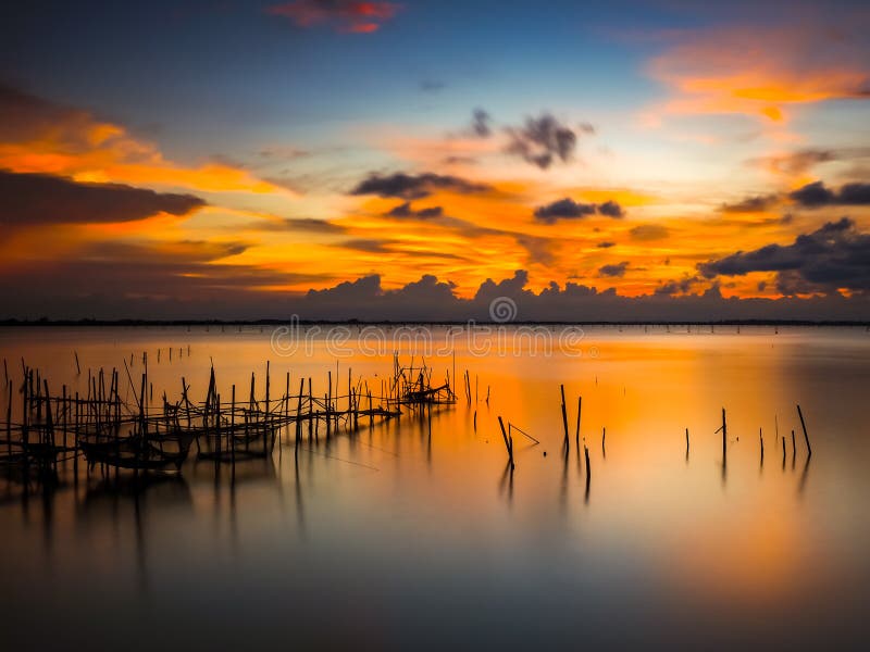 Beautiful Atmosphere Around the Lake Behind the Sunset Stock Image ...