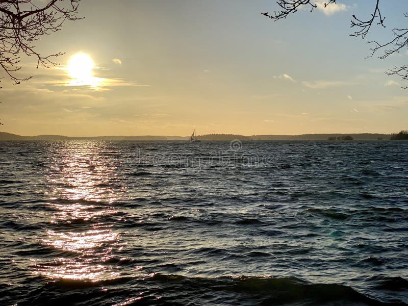 Beautiful Autumn Seascape Sunset View with Horizon, Sky and Sun ...