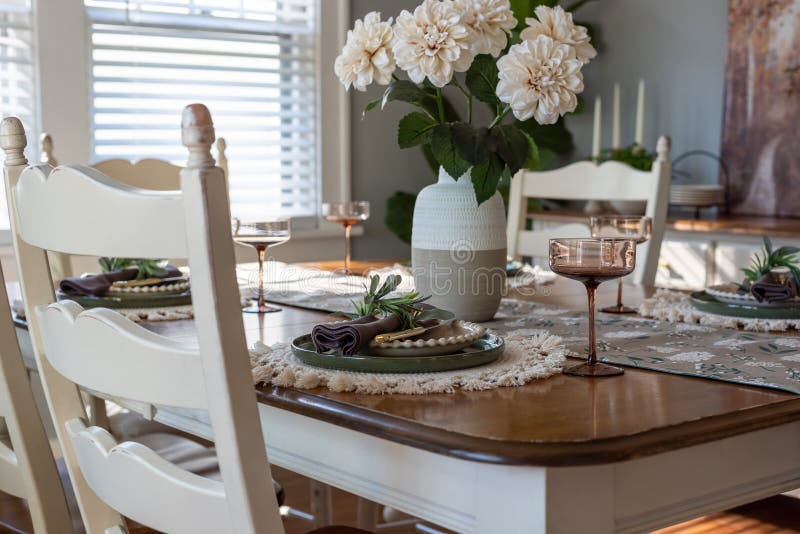 Beautiful Autumn Table Setting in Earth Tones Stock Photo - Image of ...