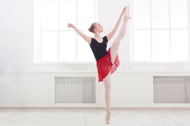 Beautiful Ballerina Dance on Pointe Stock Image - Image of grace ...