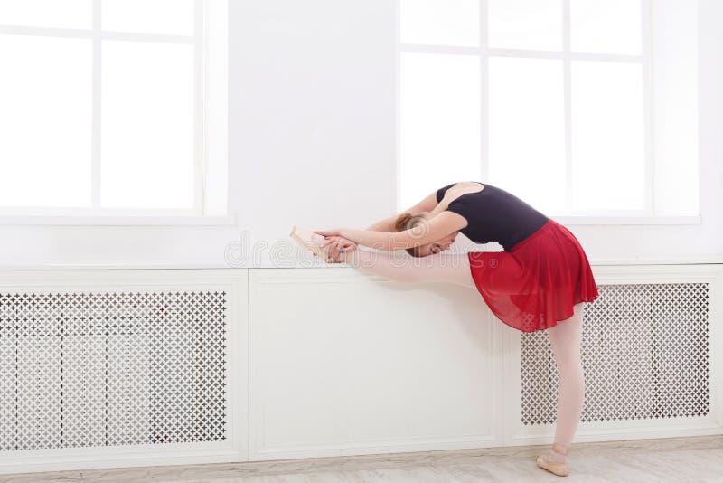 Beautiful Ballerina Dance on Pointe Stock Image - Image of grace ...