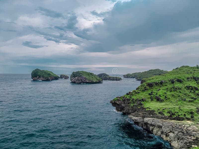 Beautiful Beach stock image. Image of cliff, horizon - 255110527