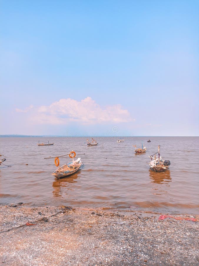 Beautiful Beaches Pretty Boats Stock Photos - Free & Royalty-Free Stock ...