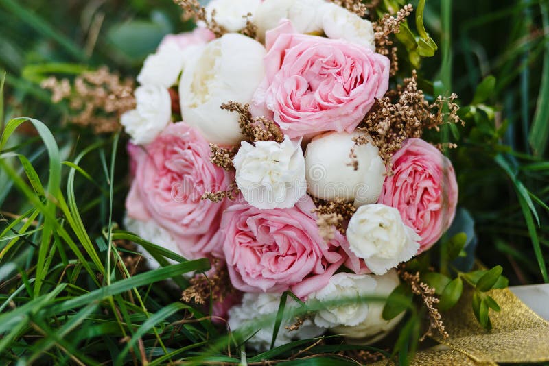 Beautiful Bouquet of Delicate Roses on Green Grass Stock Image - Image ...