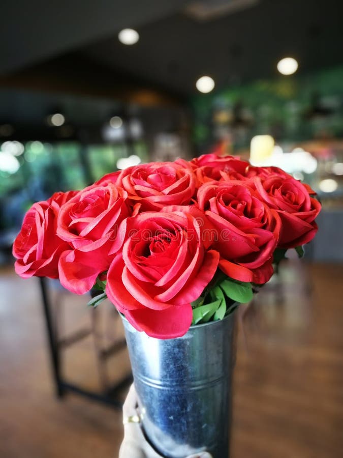 Beautiful Bouquets of Red Roses in Gift Box Stock Image - Image of ...