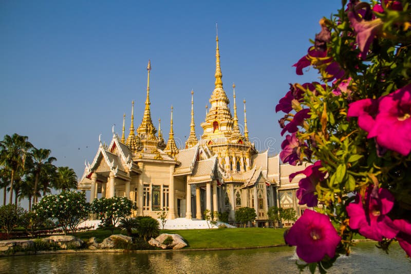 Beautiful buddhist temple stock photo. Image of buddhist - 38941284