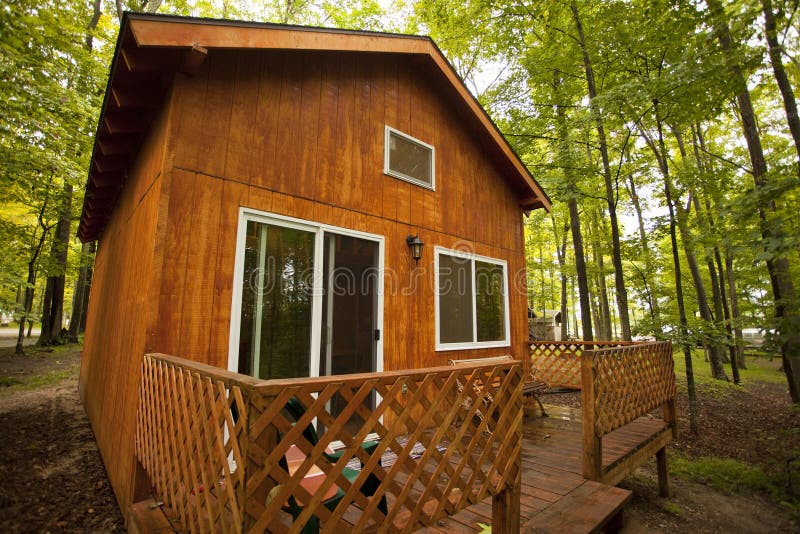 Beautiful Cabin in the Woods Stock Image - Image of nature, fall: 12045313