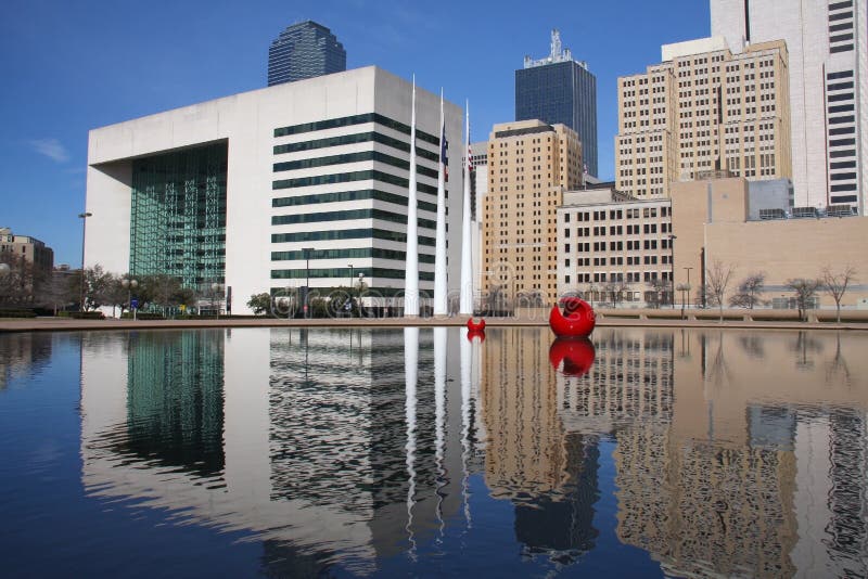Beautiful City Hall in Dallas Stock Image - Image of sunny, state: 29015059