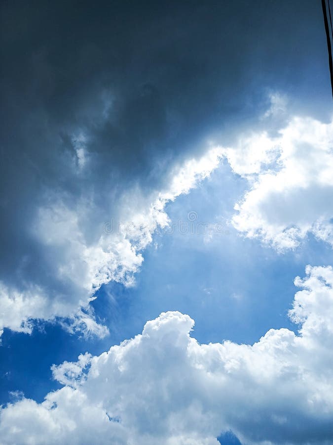 Beautiful Cloud Blue Skies Skyway Stock Photo - Image of skyway, skies: 383702168