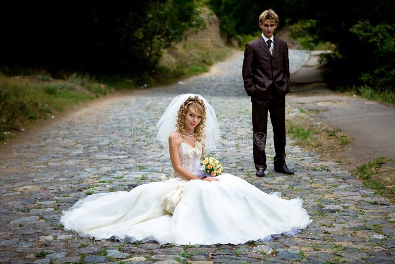 Beautiful Couple Just Married Stock Image - Image of leaves, clothes ...
