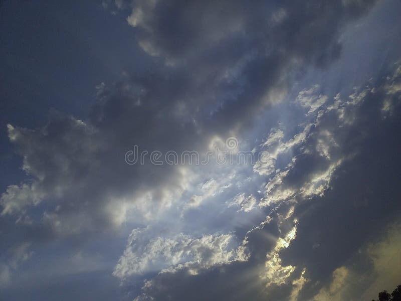 Horizontal Dramatic Cloud in the Blue Sky Natural Nature Wallpaper ...