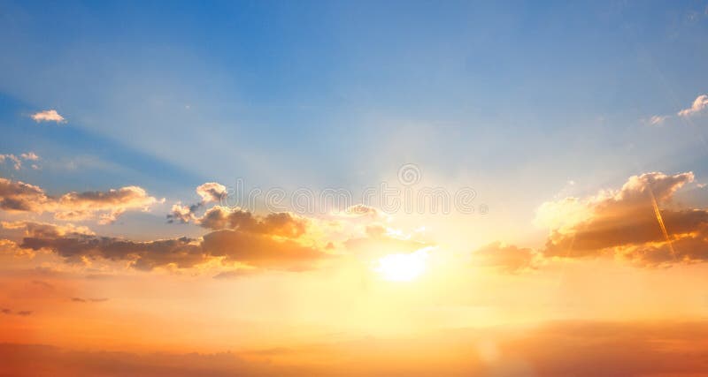 Beautiful Dramatic Sunset Background Stock Image - Image of idyllic ...