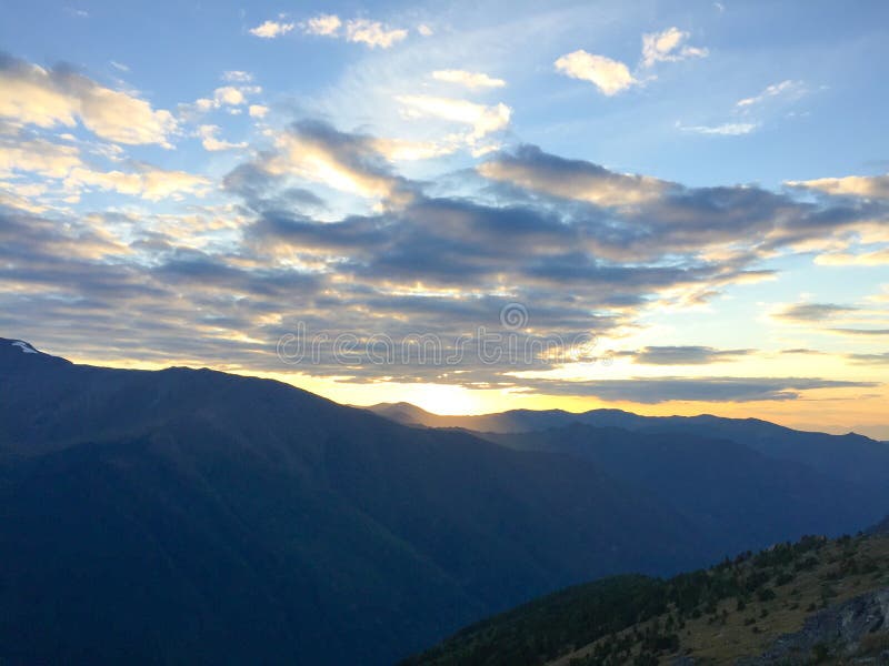 Beautiful Dramatic Sunset in the Mountains. Altai Mountains, Russia ...