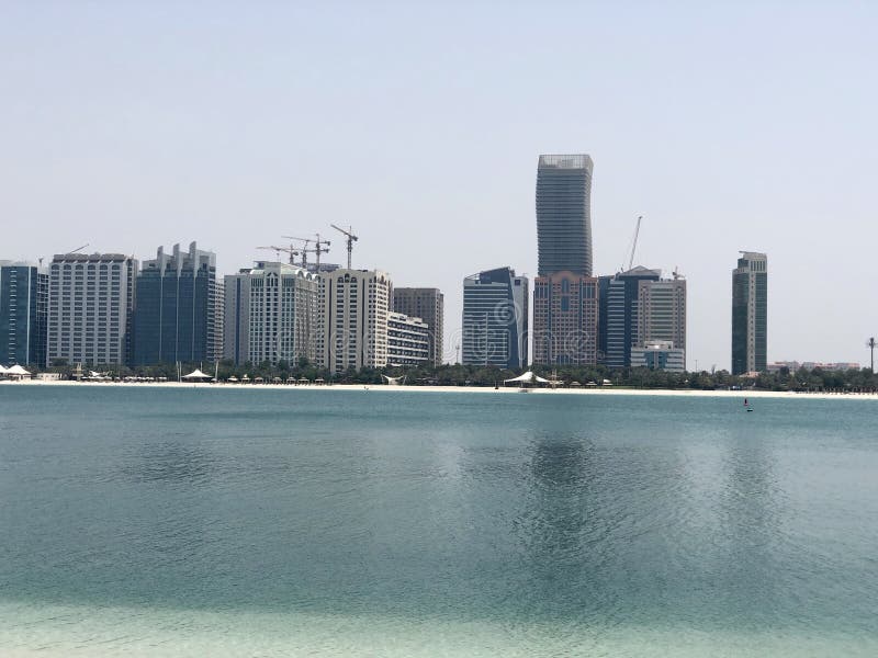 Dubai building on Sea editorial photography. Image of dubai - 192324057