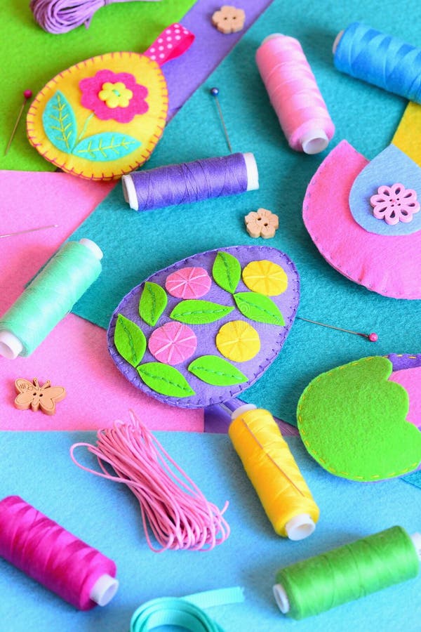 Beautiful Easter Crafts Set, Colored Thread Spools, Felt Sheets, Pins ...