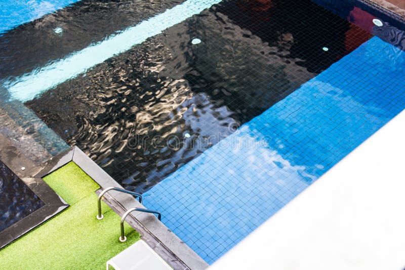 Empty swimming pool stock image. Image of beautiful - 113959133