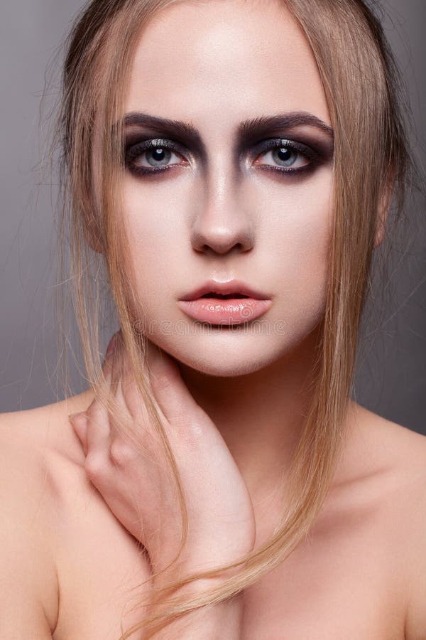 A Beautiful Evening Makeup. Stock Photo - Image of manicure, brunette ...