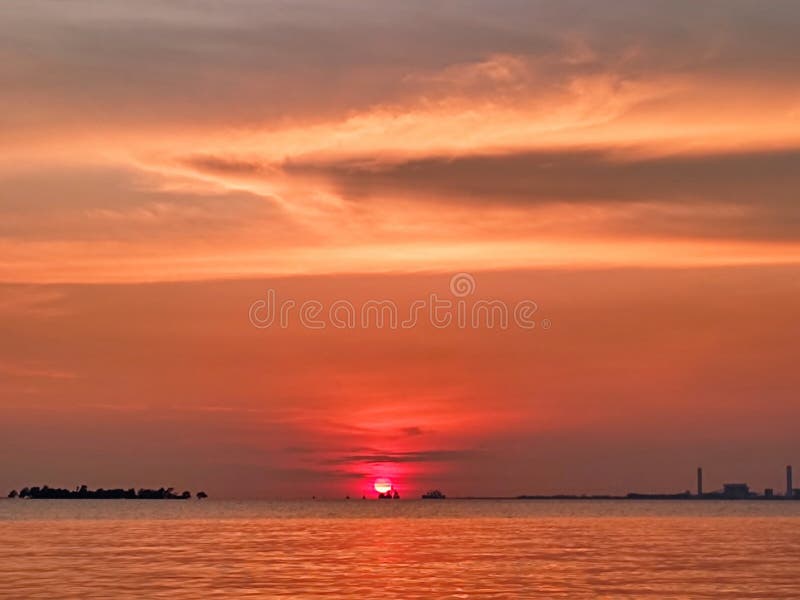Watching the Sunset Ends at the Beach Stock Image - Image of wave ...