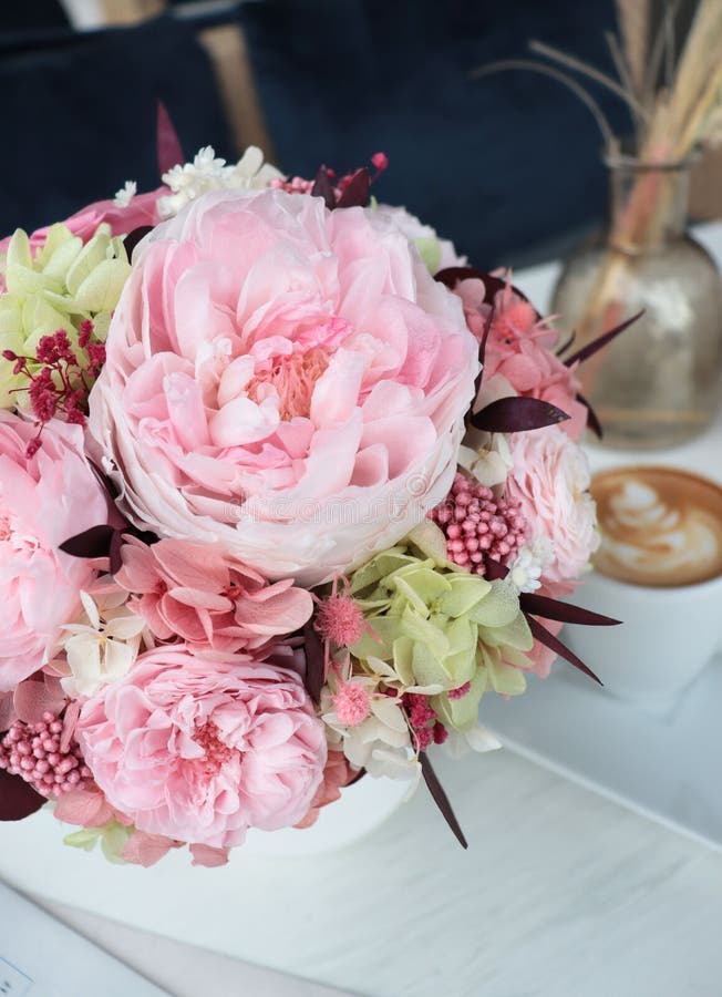 Beautiful Flower Box. Magic Flowers Box. Preserved Flower in Box. Roses ...