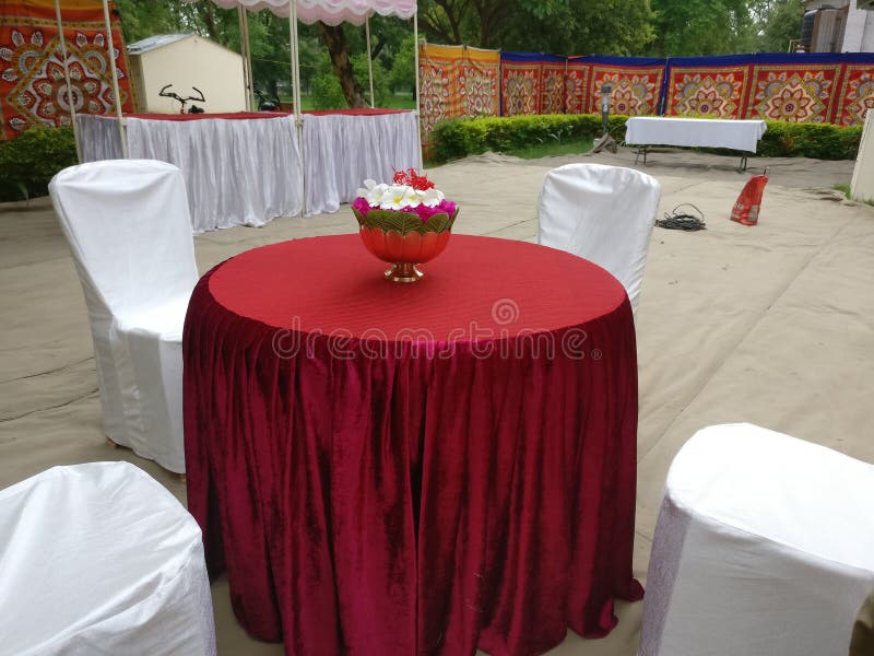 Beautiful Flower Pot on Table Stock Image - Image of flowers, beautiful ...