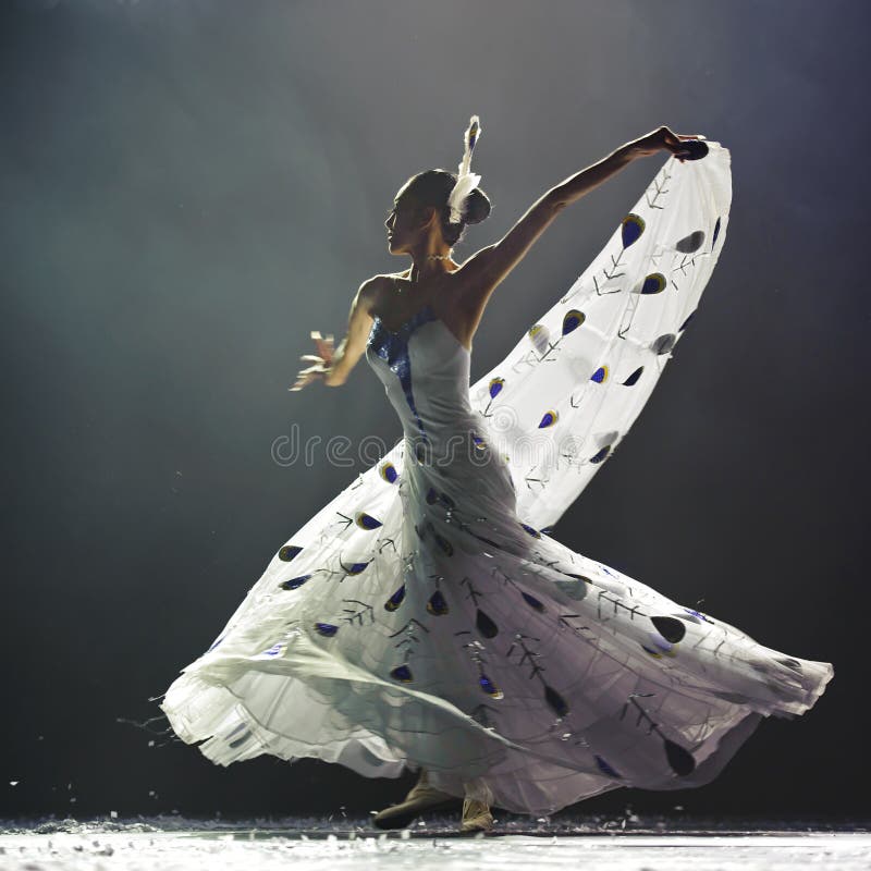 Beautiful folk dancer editorial stock photo. Image of model - 21884168