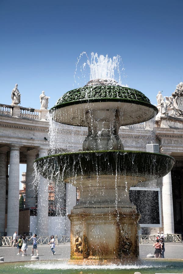 Beautiful fountain stock image. Image of night, fountain - 10823097