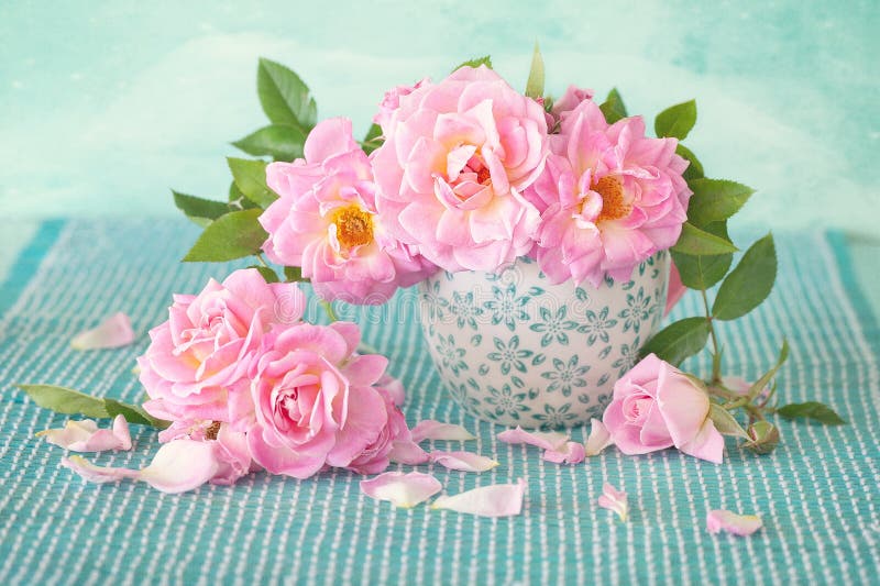 Beautiful Fresh Roses Flowers in a Box. Stock Image - Image of greeting ...