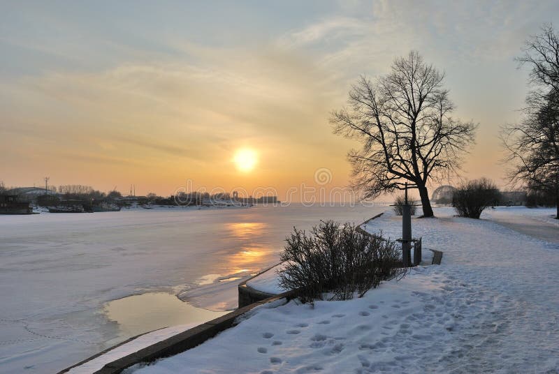 Beautiful Golden Winter Sunset Stock Image - Image of golden, sunny ...