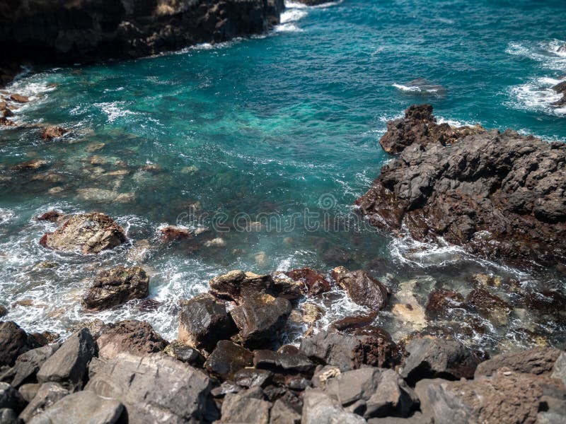 Beautiful Image of Ocean Waves Rolling and Breaking on Sharp Cliffs and ...