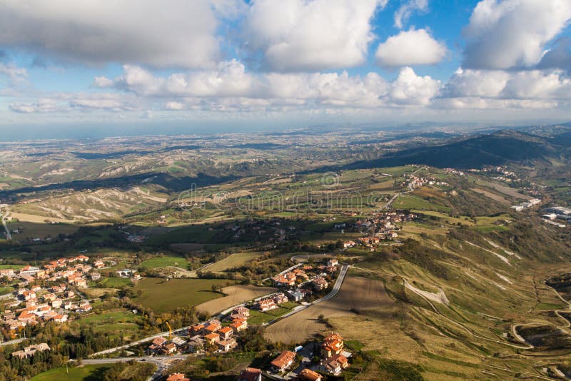 Beautiful Italian Landscape Stock Image - Image of scene, house: 27935715