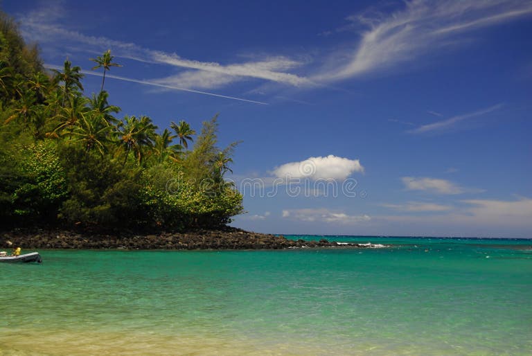 Beautiful Ke E Beach Hawaii Stock Image - Image of palm, clouds: 3226679